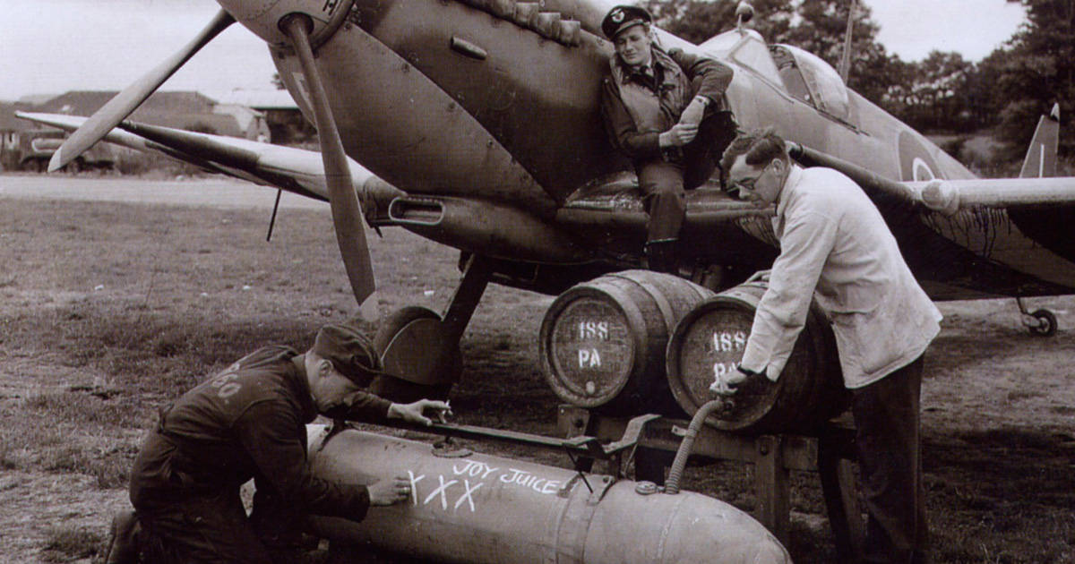 This is how British pilots made beer runs for troops in Normandy | We ...