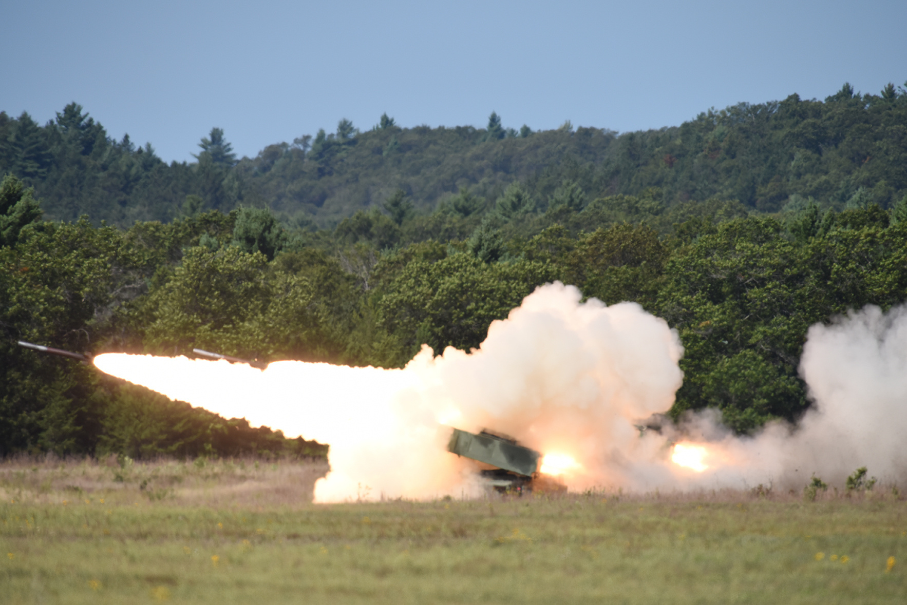 See the moment HIMARS strikes a massive weapons cache | We Are The Mighty