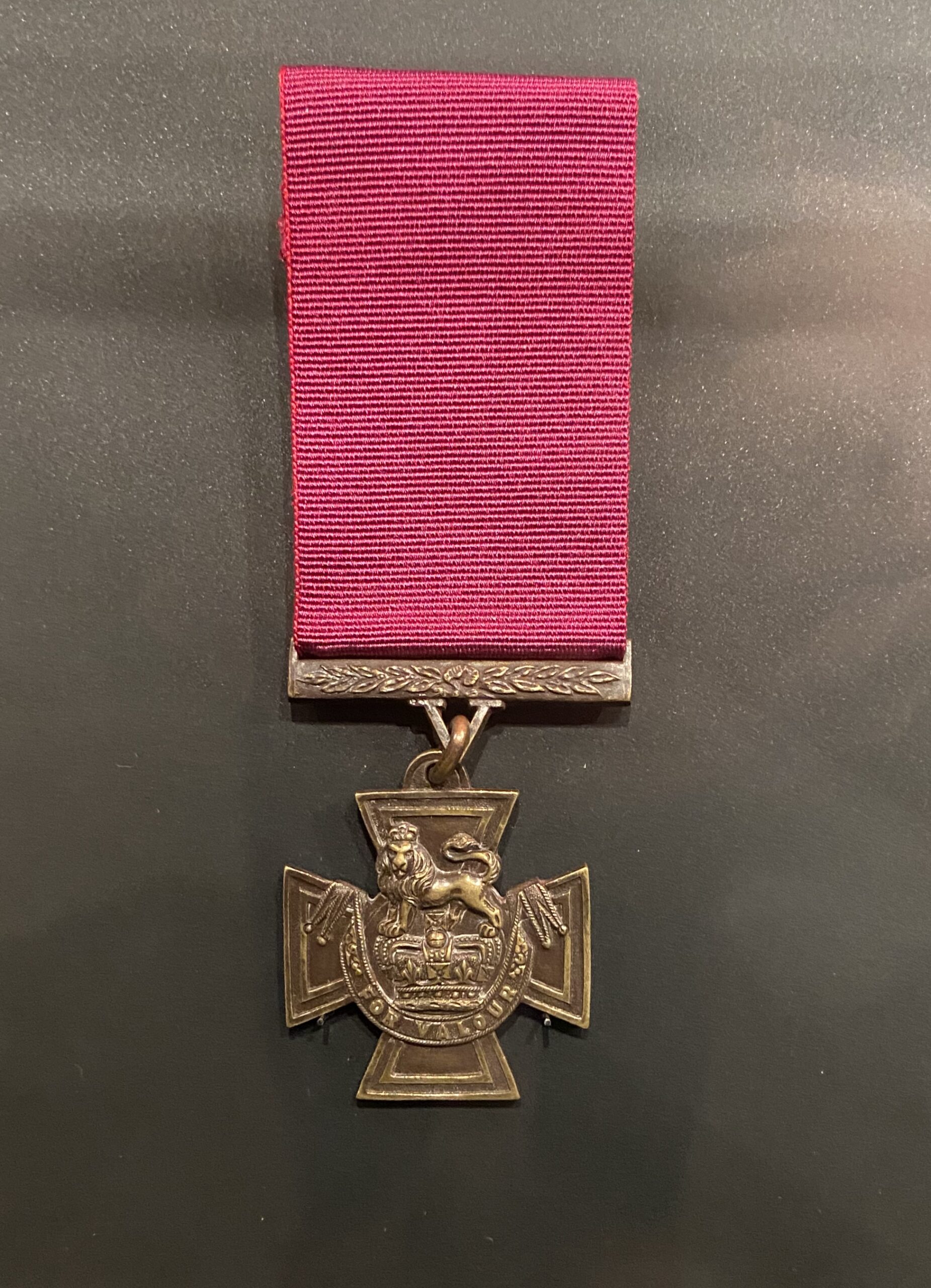 This is the only Victoria Cross recipient to survive earning the second ...