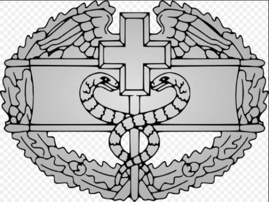 5 key differences between Army medics and Navy corpsmen