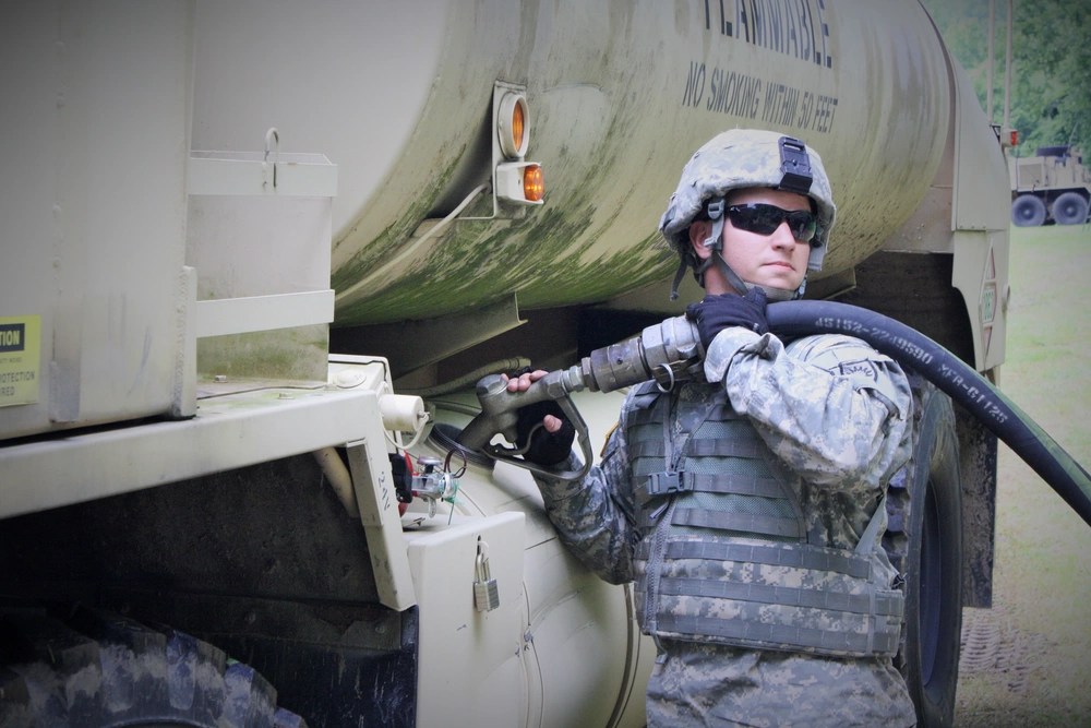 Hydrogen fuel cells could be the future of the military (and everyone else)