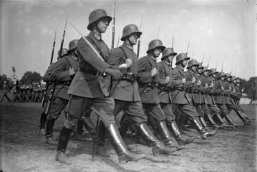 Why some foreign armies ‘goose-step’ while marching