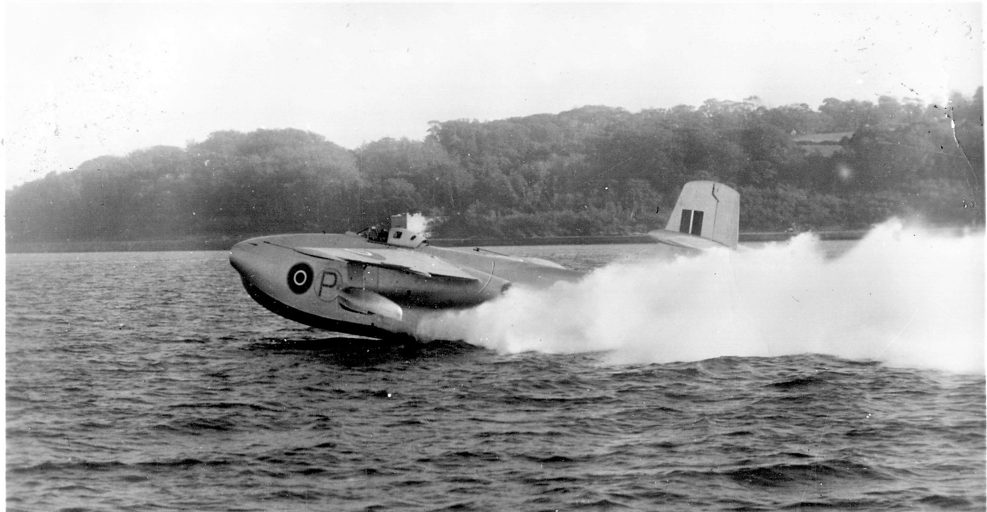 How the British made a jet-powered, flying boat fighter plane