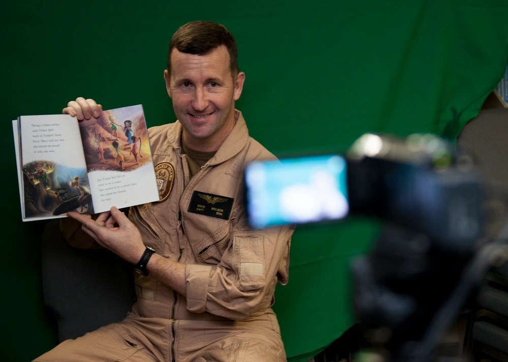 Ways to make storytime memories with military children during deployment