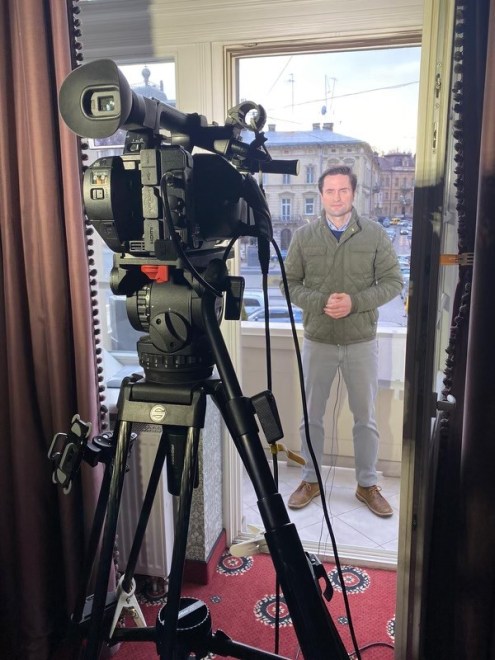 This Navy veteran reported live from war-torn Ukraine