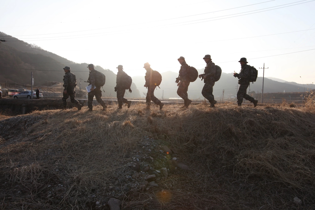 WATCH: 11 simple military hacks will make your life way easier