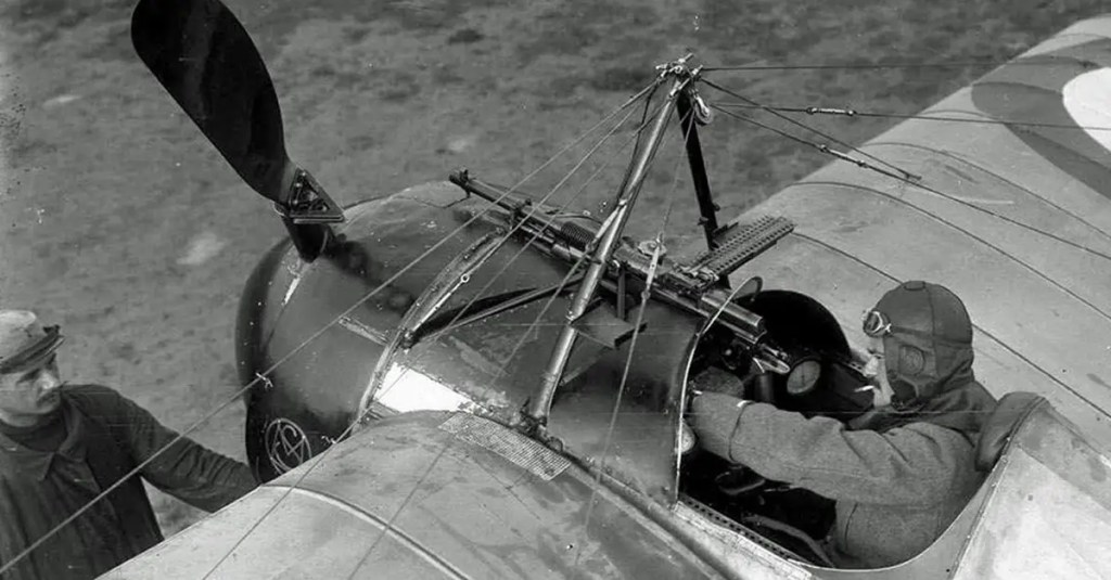How machine guns on World War I biplanes never hit the propeller