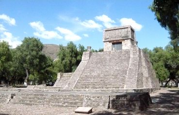 This is how the Aztecs built massive sacrificial pyramids to appease ...