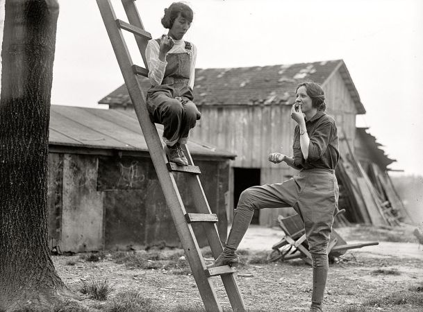 4 ways civilians contributed to the war effort during World War II