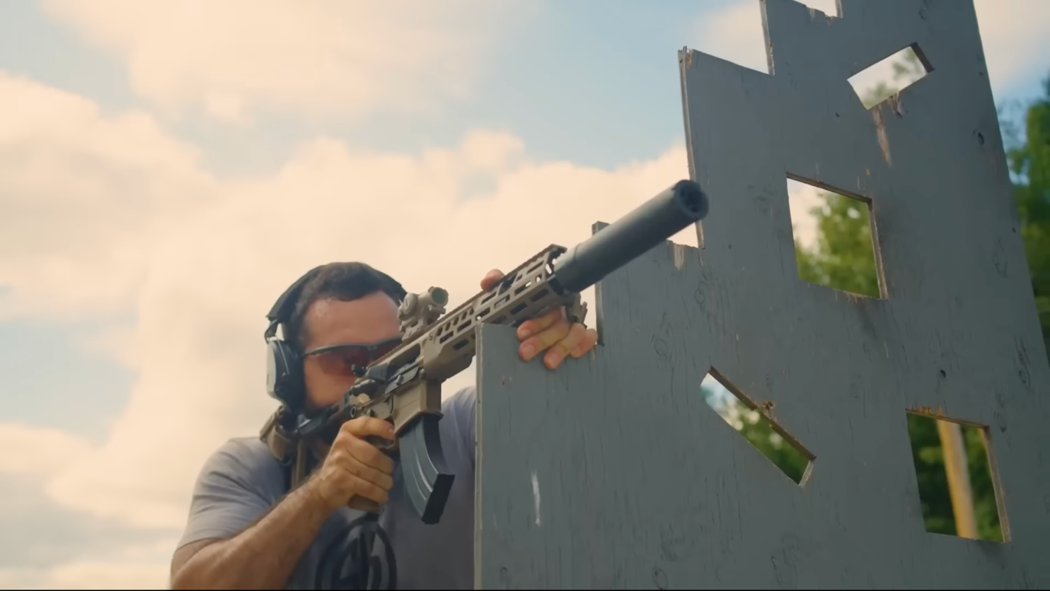 SIG Sauer MCX Spear LT: The light version of the Army's newest M5 rifle