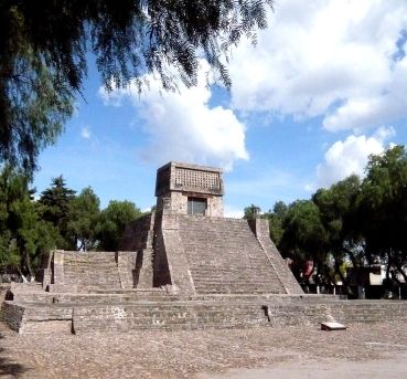 This is how the Aztecs built massive sacrificial pyramids to appease ...