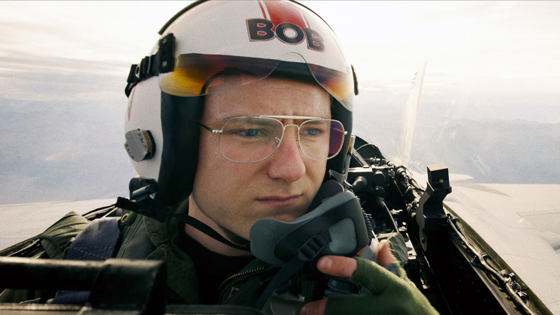 Behind the scenes of Top Gun: Maverick with Phoenix and Bob