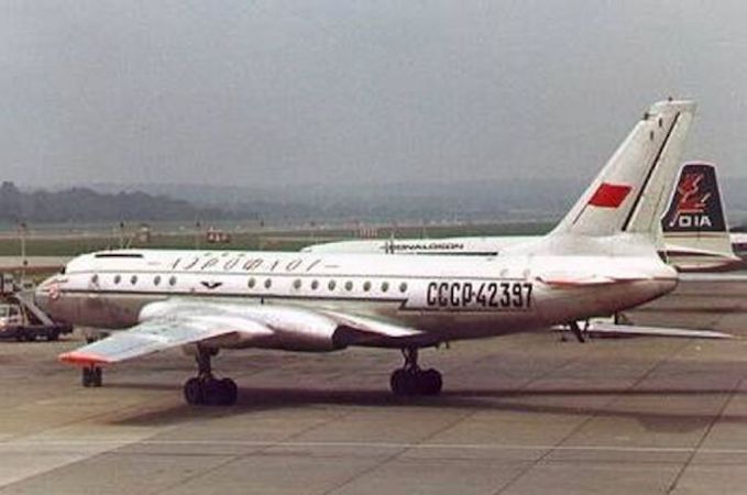 Shopping caused a plane crash that killed 16 Soviet admirals and generals