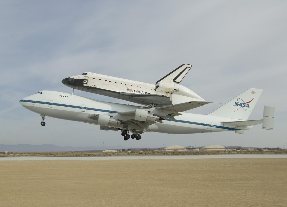 The military is the reason for the Boeing 747's iconic hump