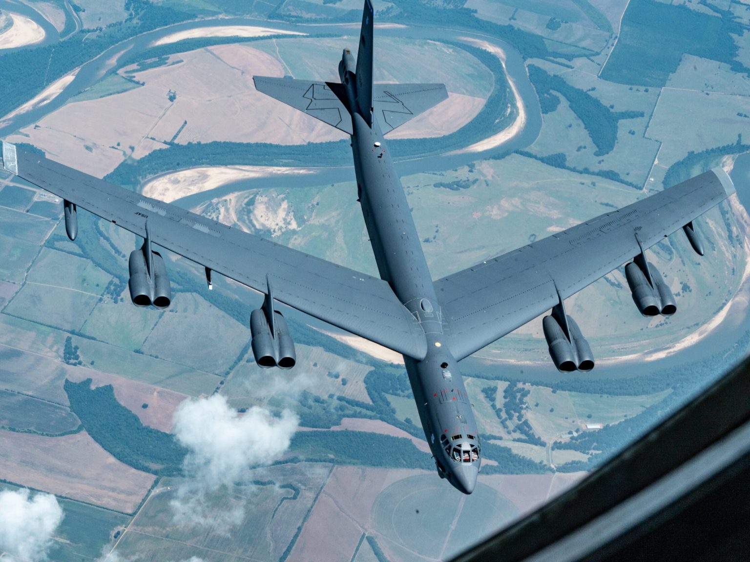 Why the B-52 Bomber no longer activates its tail guns