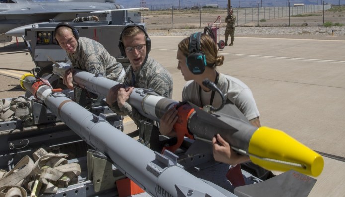 Raytheon awarded $736M contract for AIM-9X Sidewinder missiles