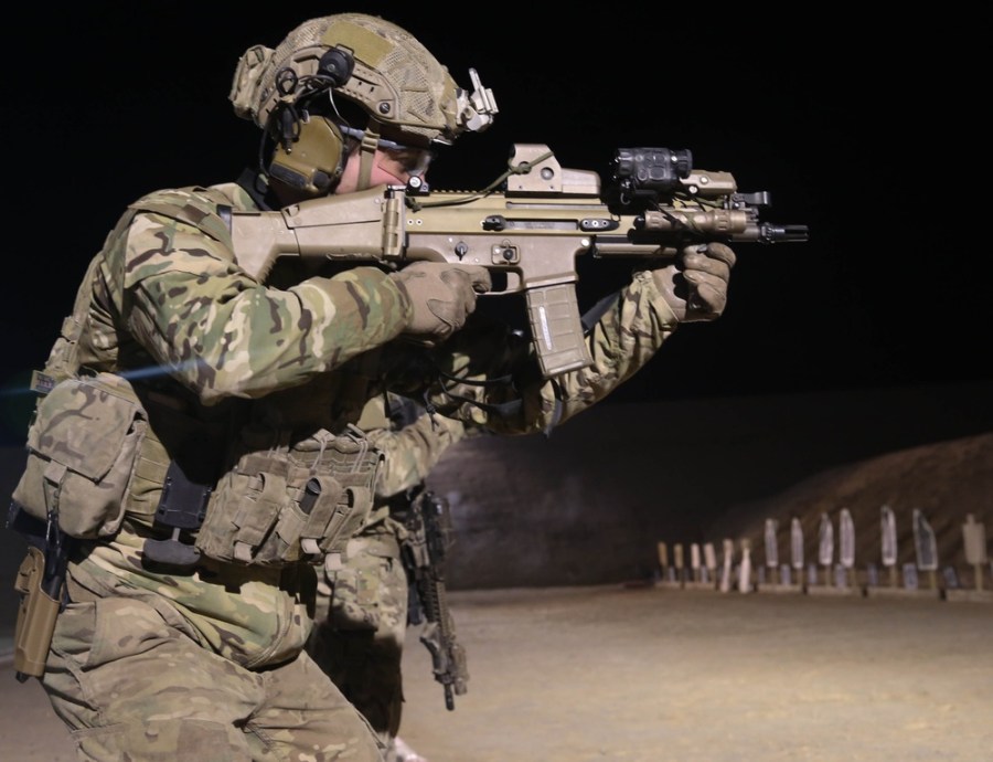 Why the Mk16 SCAR-L failed with Special Forces