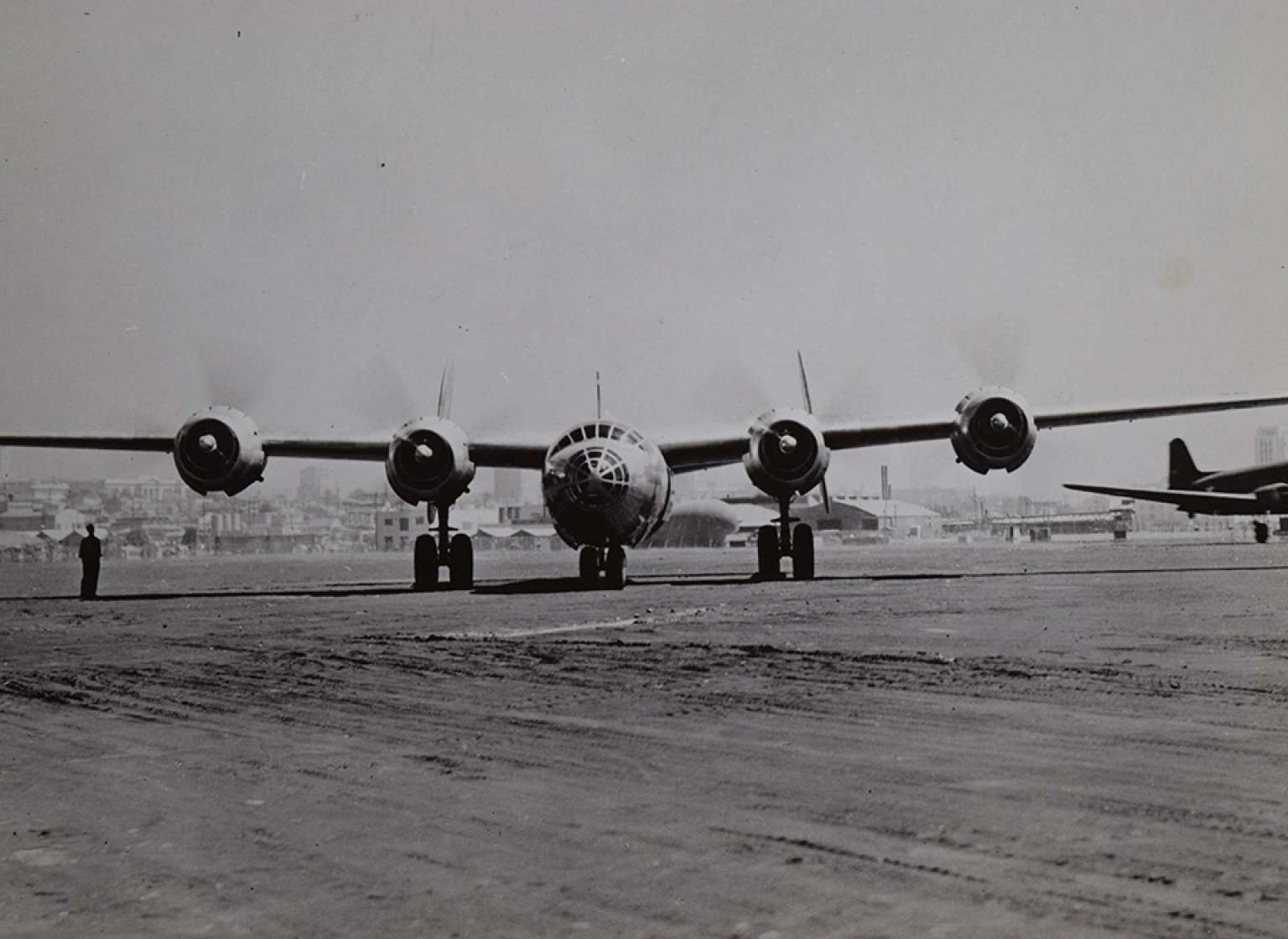 The B-32 Dominator was the B-29 Superfortress' WWII understudy