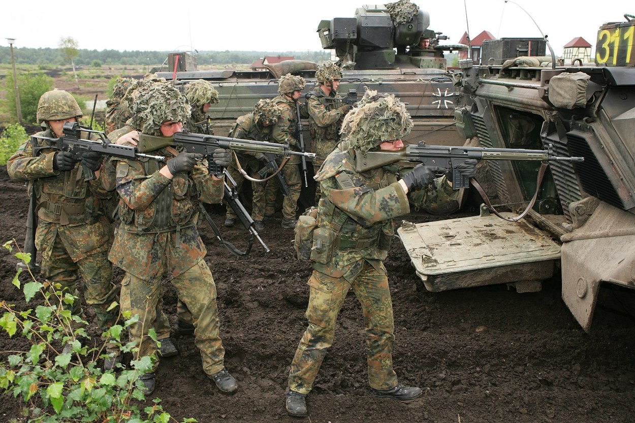 The rise, fall and resurgence of the battle rifle