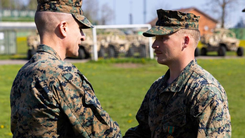 Here's what a Navy corpsman does when a Marine is hit