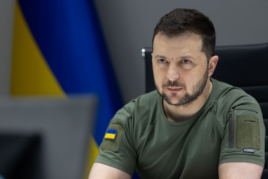 6 pieces of gear worn by Ukrainian President Volodymyr Zelenskyy