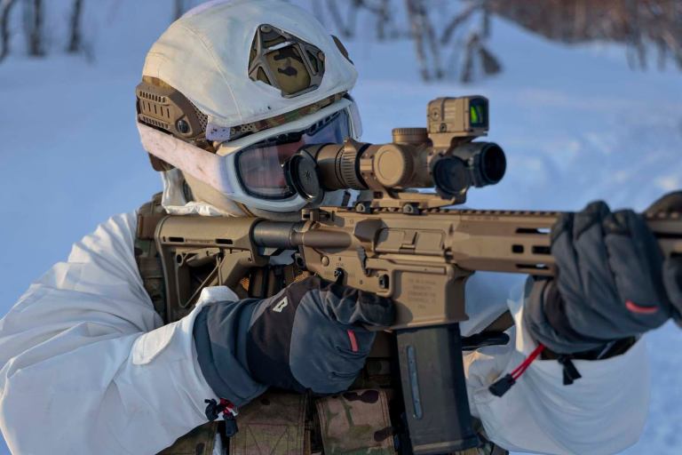 Royal Marine Commandos are getting Knight’s Armament rifles