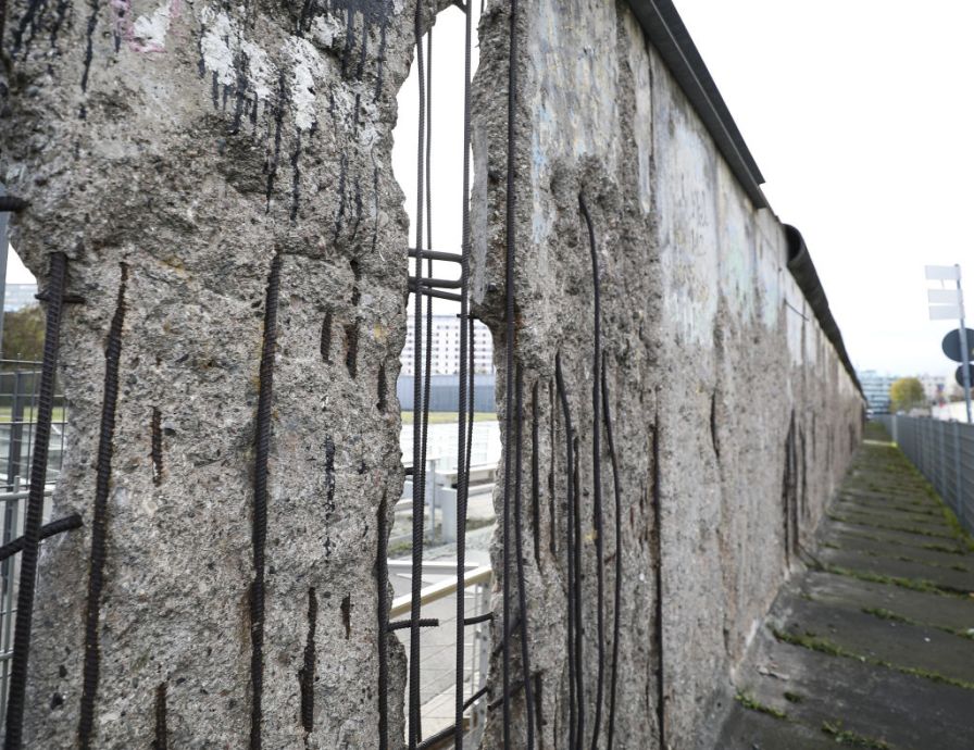 'Operation Gold:' How an underground tunnel provided a treasure trove ...