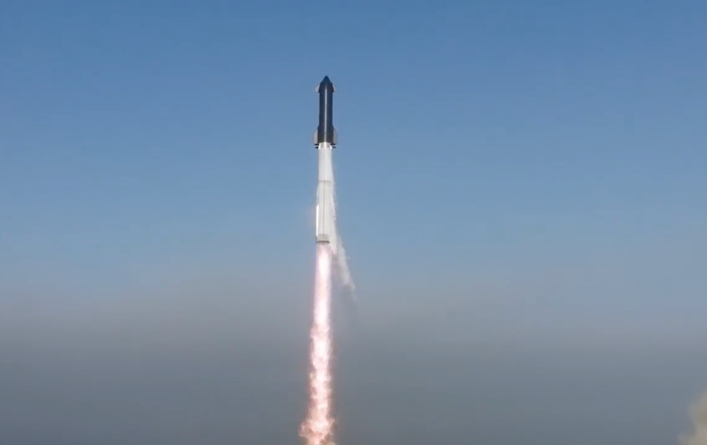 SpaceX gets FAA approval for 'megarocket' launch to infinity and beyond ...