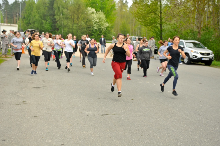 5 Military spouse groups you should join