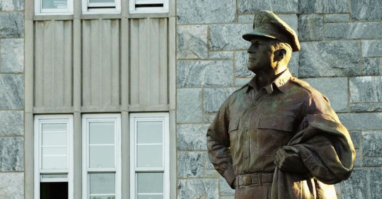 The Korean shamans who worshipped General Douglas MacArthur like a god