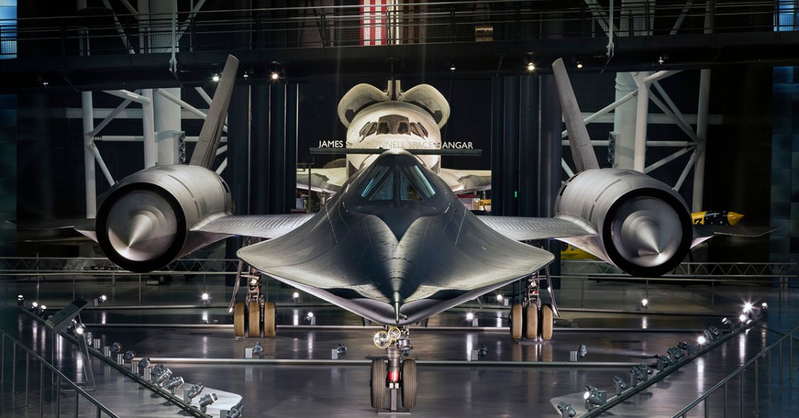 How this Air Force spy plane traveled from coast to coast in record time