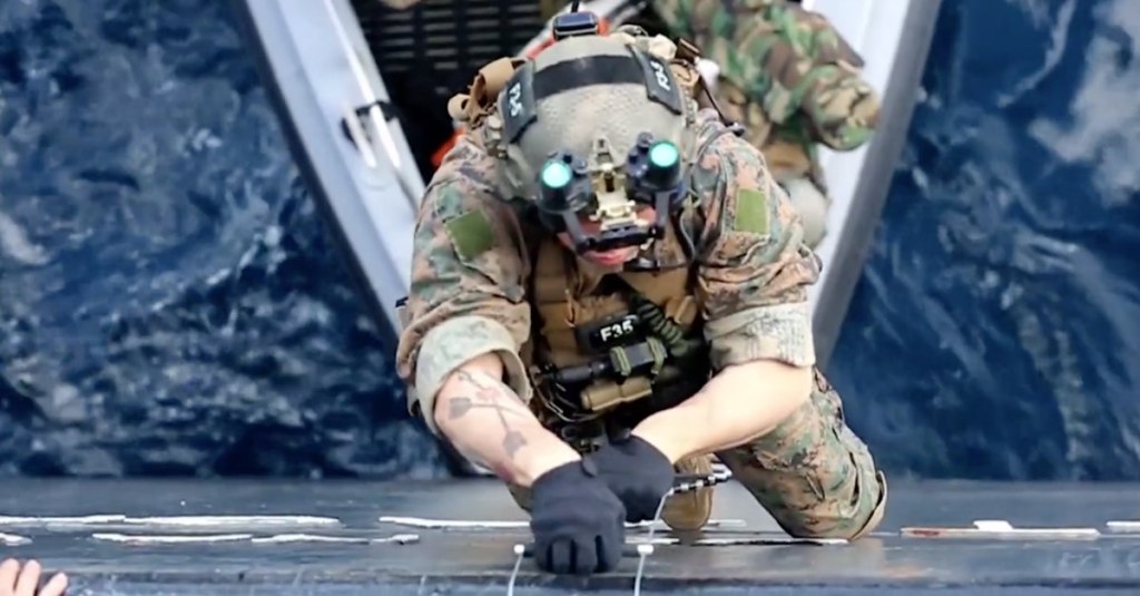 This video is the best Force Recon footage you'll see this week