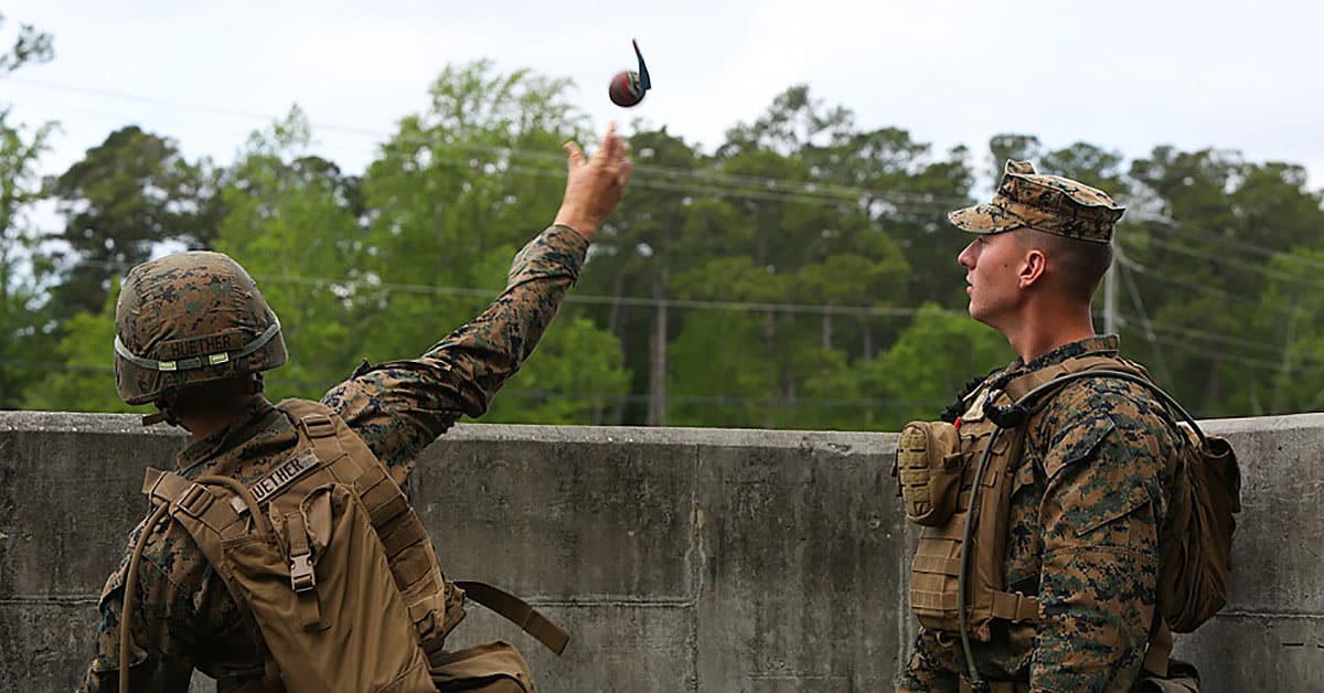 Here are 10 things everyone experiences in jump school