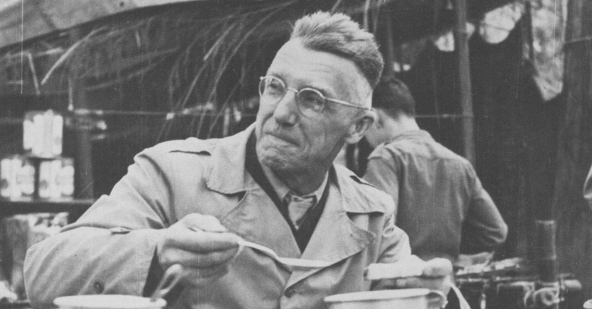 Everyone lost their minds when a Marine general relieved an Army general