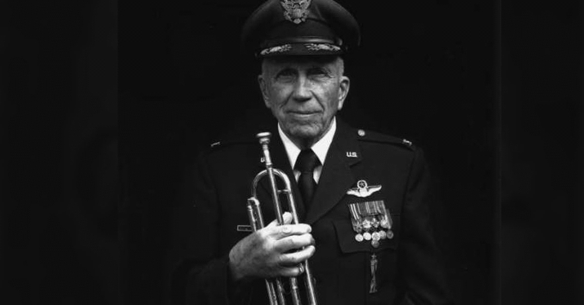 Everyone lost their minds when a Marine general relieved an Army general