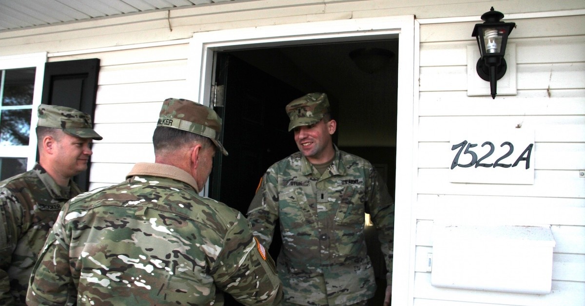 Victoria Kelly beautifully captures military spouse life in poetry book